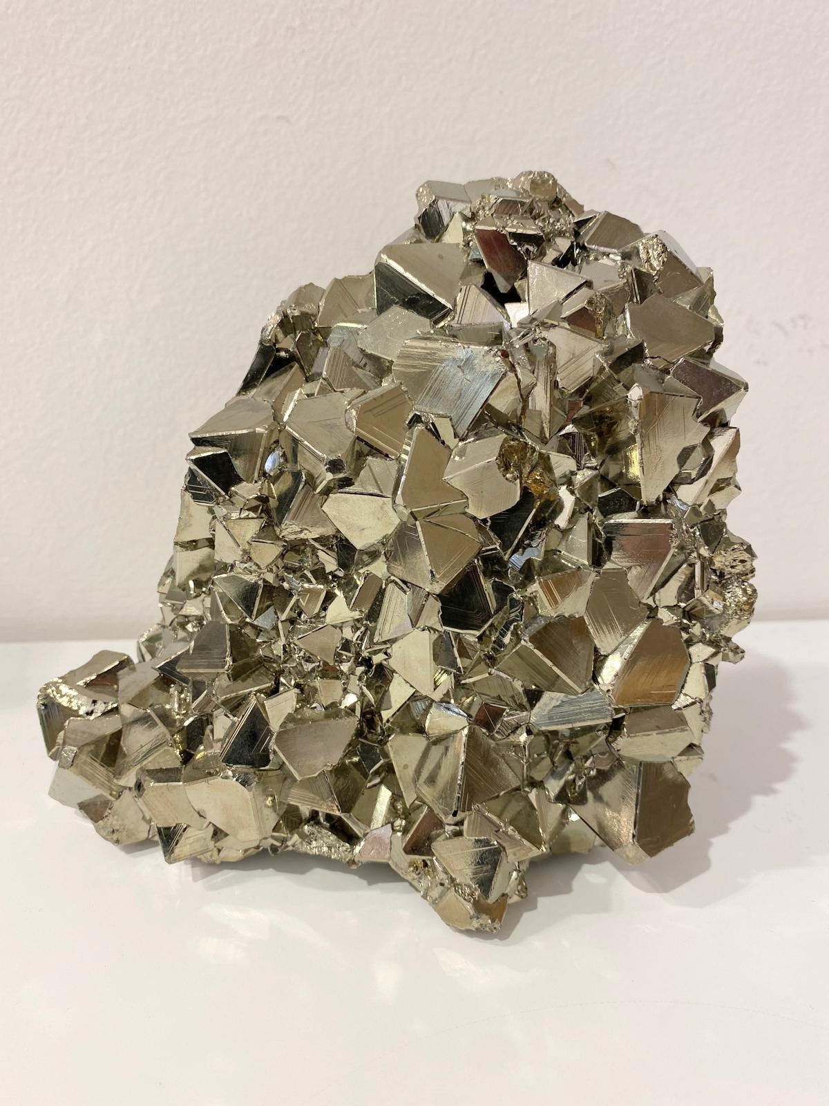 Le Proprietà benefiche della Pirite - Innamorarsi delle Pietre